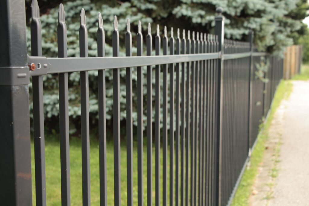 Enhancing Your Landscape with Aluminum Fencing - Aqua Blu